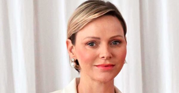 Charlène de Mónaco tiene el look total white perfecto para un civil