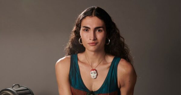 Mina Serrano, la actriz que da vida a Cris Miró en la biopic: "Hay una ...