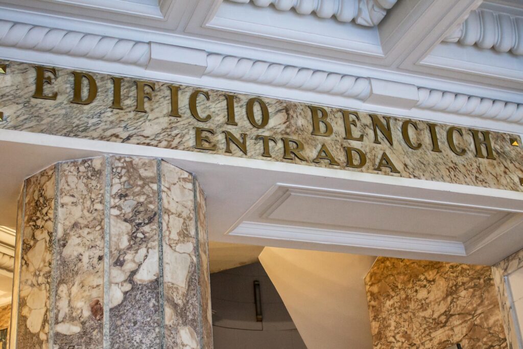 Massimiliano Bencich, el icónico edificio con cúpulas gemelas