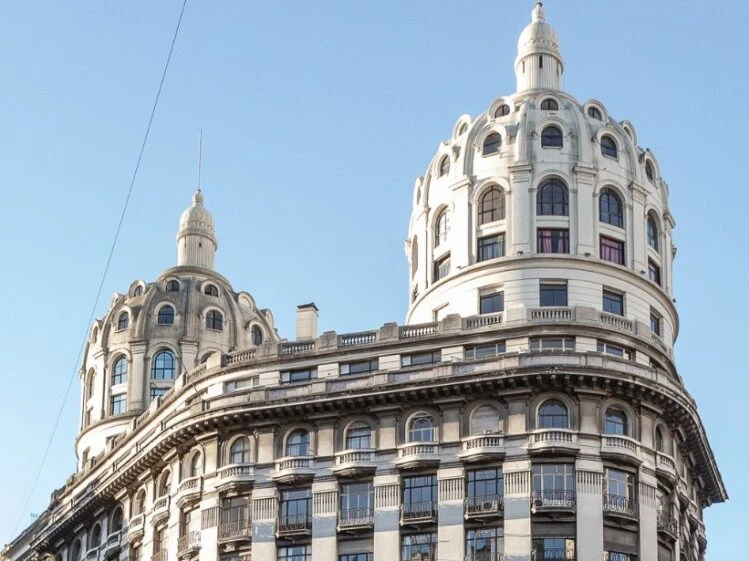 Massimiliano Bencich, el icónico edificio con cúpulas gemelas