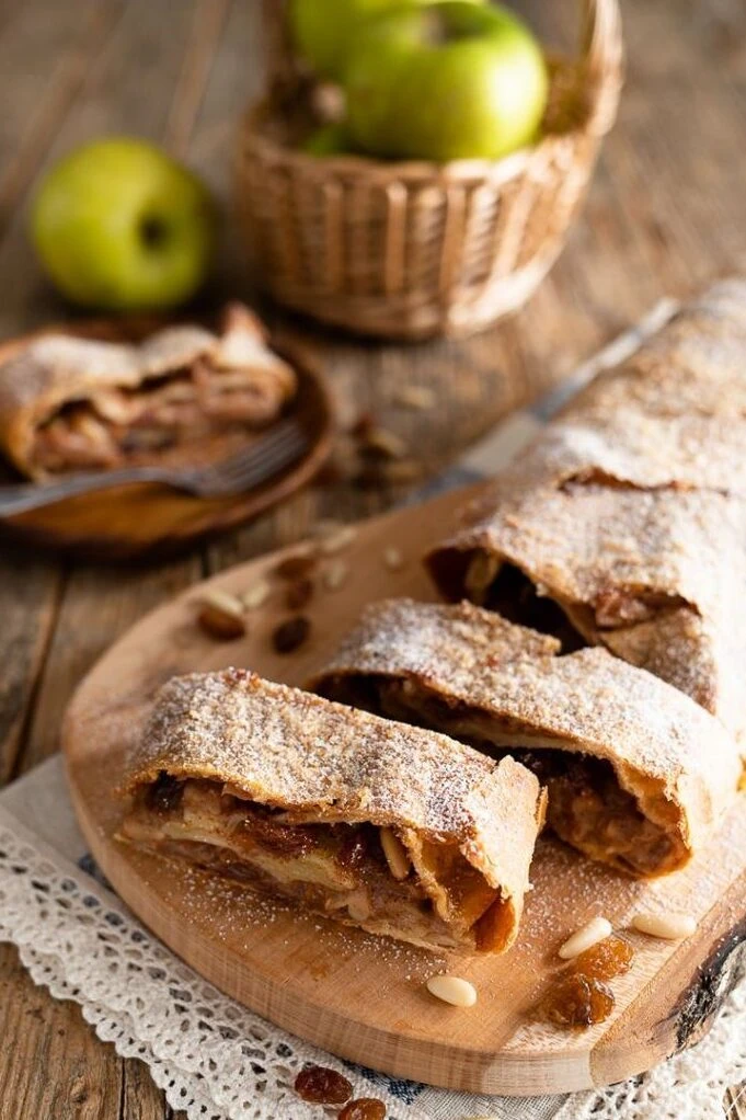 Strudel de manzana: la clásica receta del postre que nació en el ...