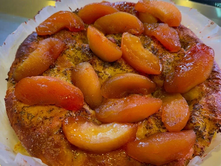 Torta alemana de trufa y manzana: la receta de Osvaldo Gross