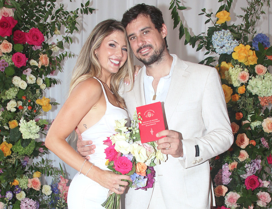El look de novia súper sensual de Stephanie Demner