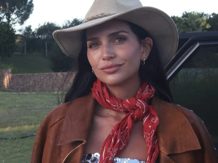 Zaira Nara conquista el verano con su nuevo look cowgirl chic