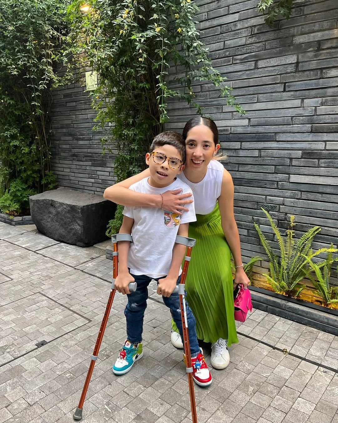 Quién es Julián Tello, el protagonista de "Los dos hemisferios de Lucca"