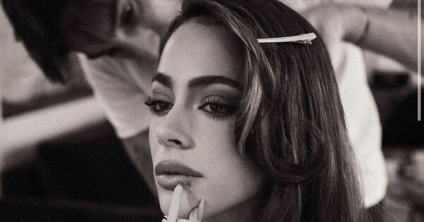 Tini Stoessel deslumbró en París Fashion Week con tres beauty looks de ...