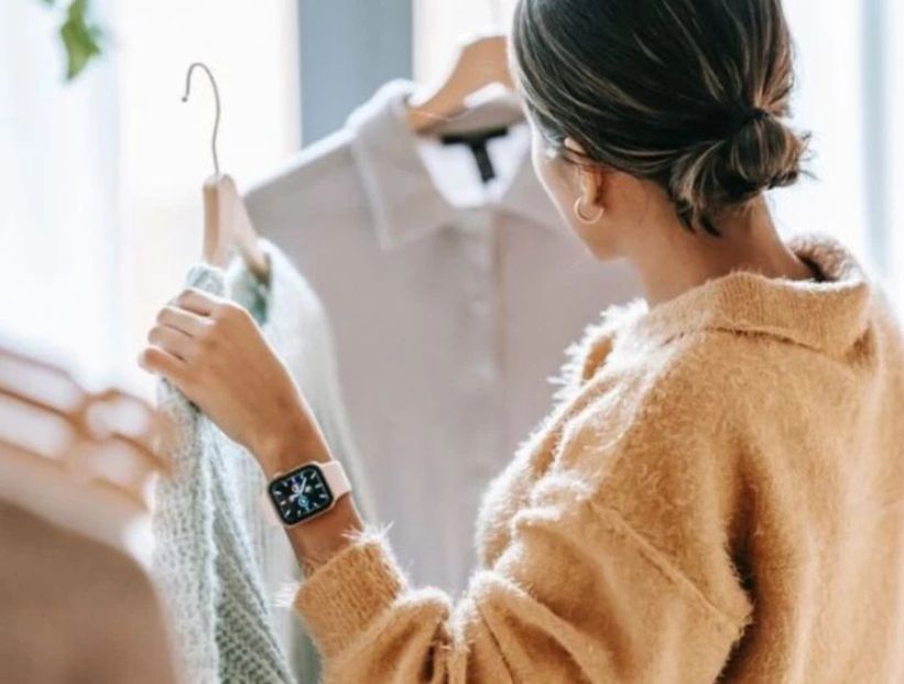 Cómo sacar el olor a humedad de la ropa en minutos