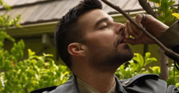 Quién es Max Barz, el joven que se habría comprometido con Ricky Martin