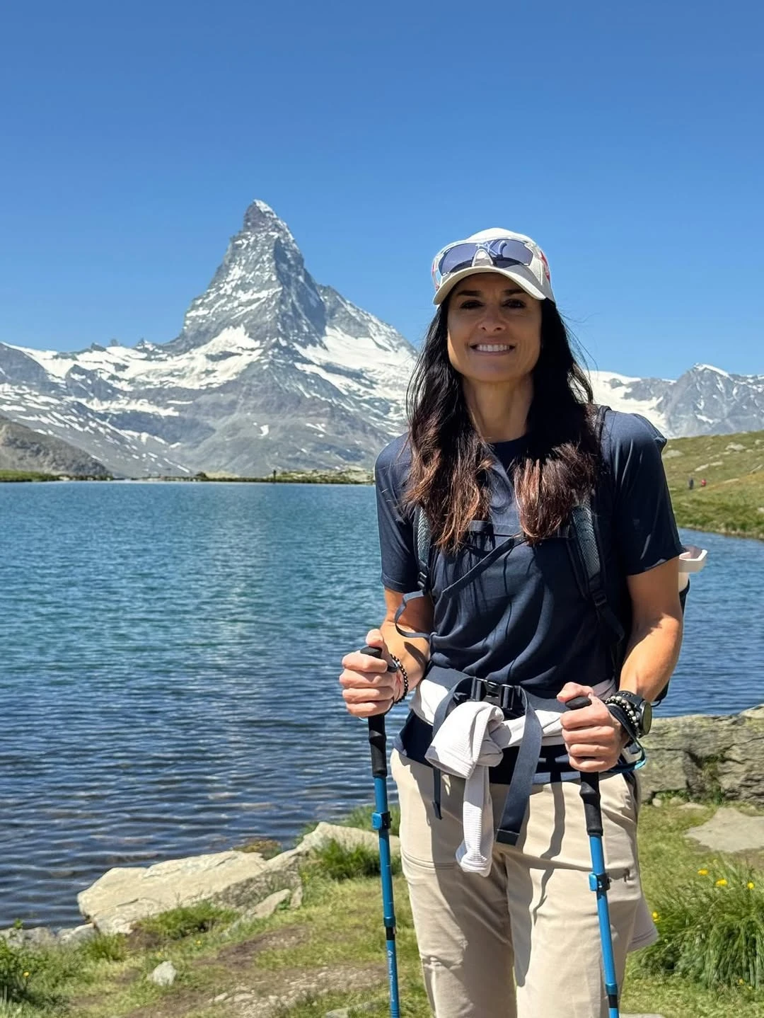 Gabriela Sabatini en los Alpes suizos: senderismo en Zermatt junto al ...