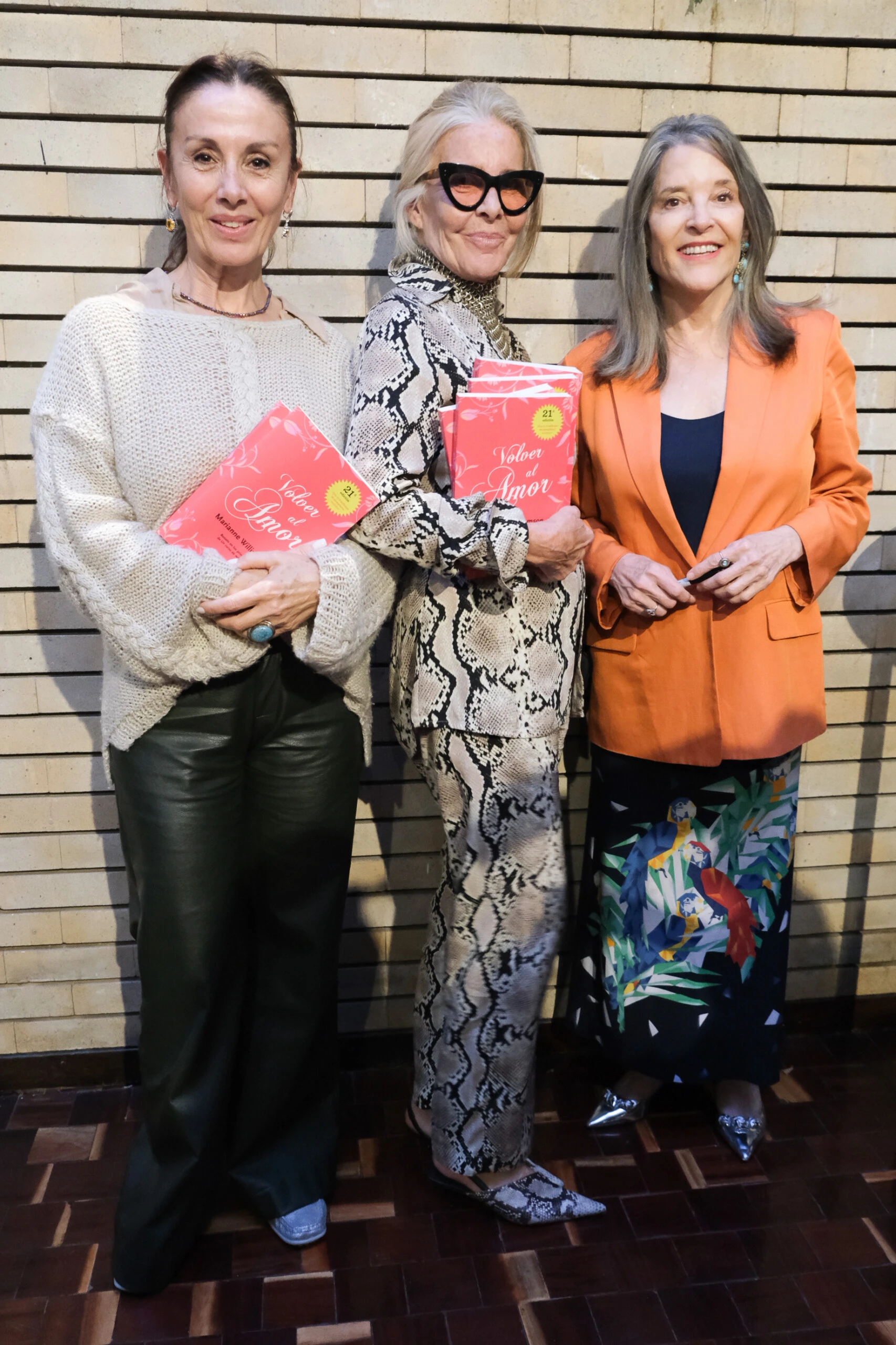 Pía Slapka participó del taller de Marianne Williamson en Argentina