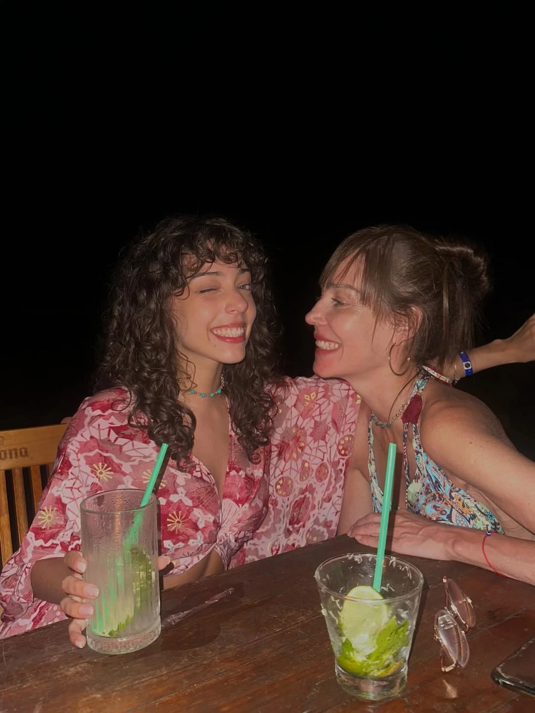 Así fue la escapada de Paola Krum y su hija Eloísa Furriel a Brasil